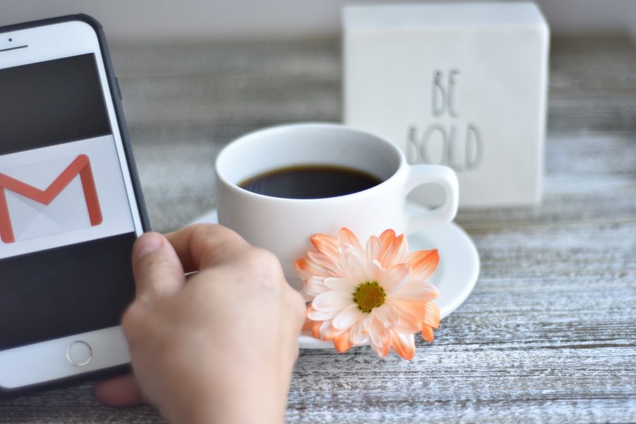 Use Warm Emails to Land Clients | Digital Copywriter
